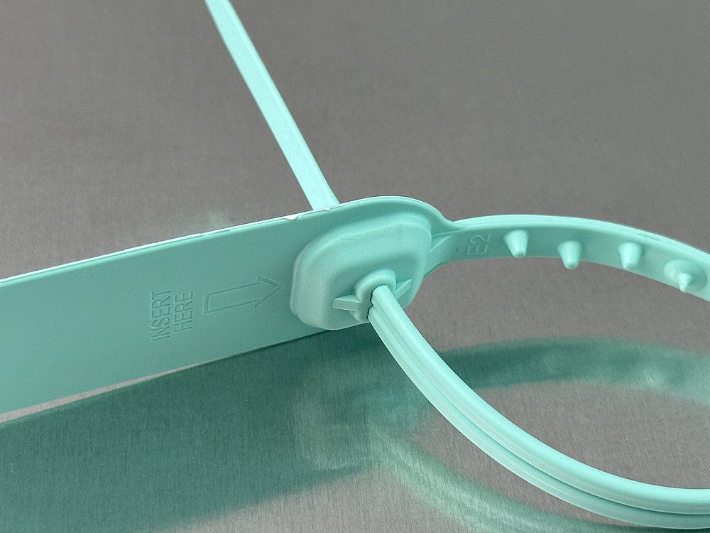 Slider: Unisto Sellos de seguridad Colombia